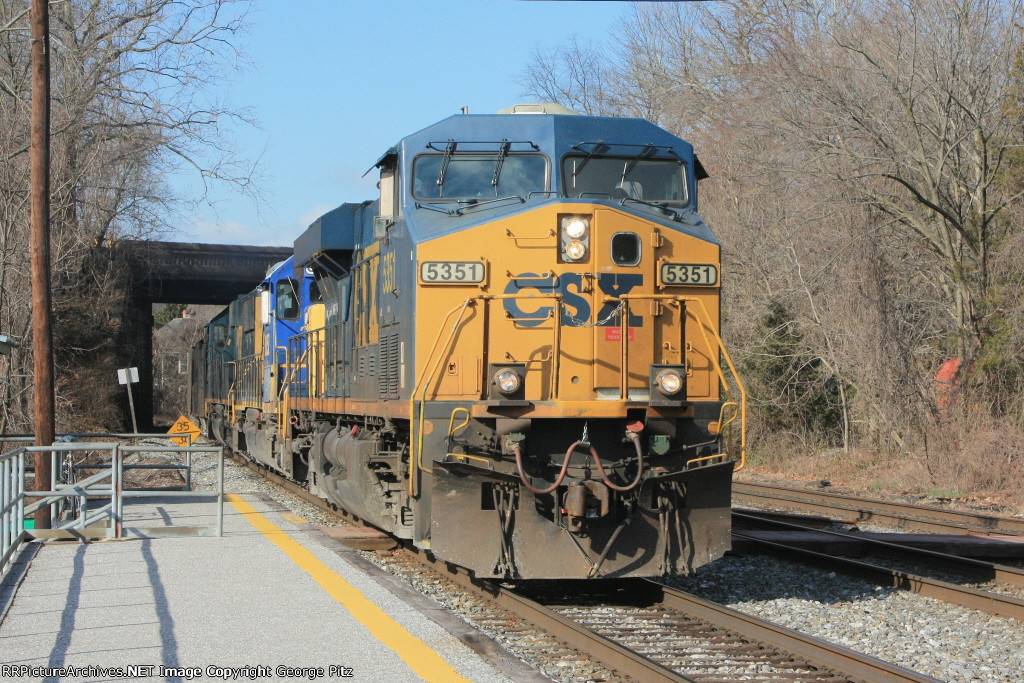 CSX 5351 with ballast train